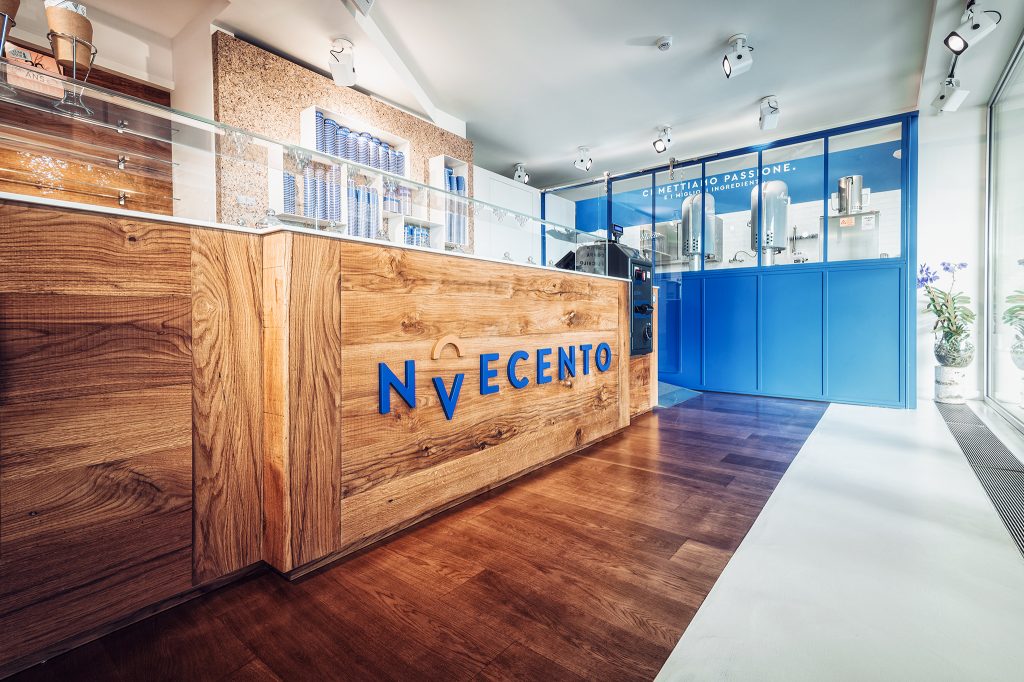evòo srl progetta e allestisce Gelato Novecento a Belluno